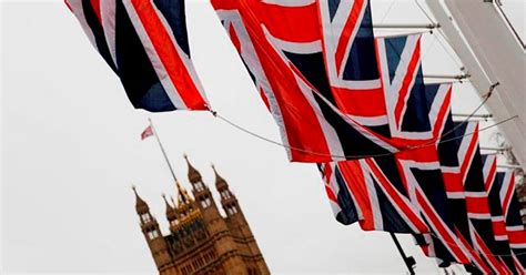 英國內政大臣稱將打擊非法移民他們「無助於發展經濟」 信報 Hongkonger In The Uk 香港人在英國