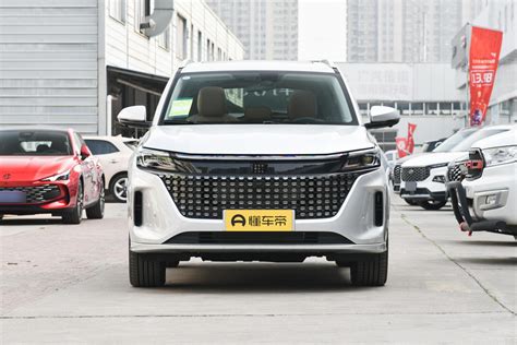 蓝电e5壁纸 蓝电e5 蓝电e5外观图片 11 388张图片 蓝电e5星河银 整车外观图片 懂车帝
