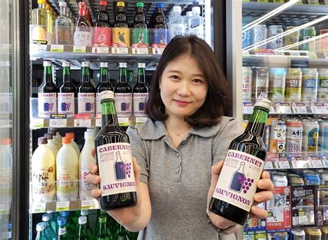 소주야 와인이야 Cu 혼술족 겨냥 와인 반병 출시