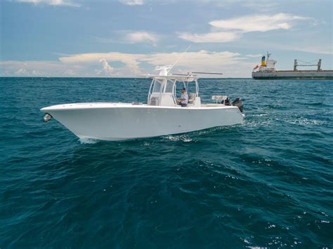 2023 Front Runner 33 Cc Centre Console For Sale Yachtworld