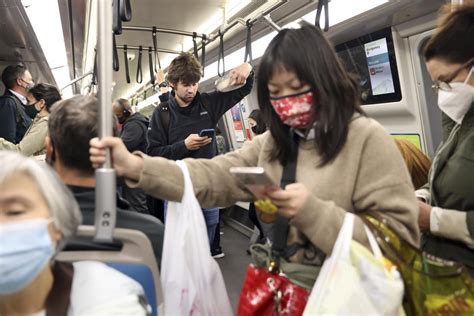 南韓今起解除室內口罩令 醫院及公共交通等高危場所仍要戴 新冠疫情專頁