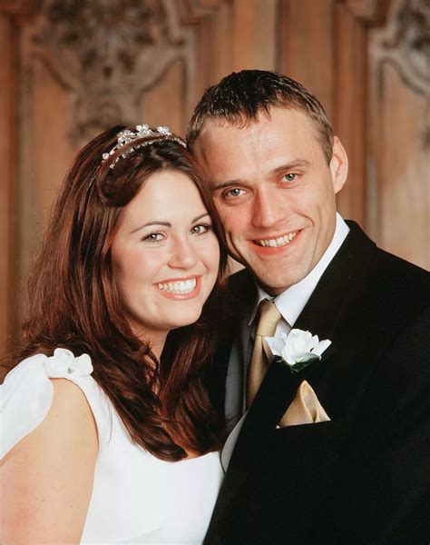 Brookside Fans Say Iconic Tv Star Hasnt Aged A Day As Cast Reunite