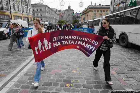 Як пройшов Марш рівності за права ЛГБТКІ спільноти у Києві фотогалерея