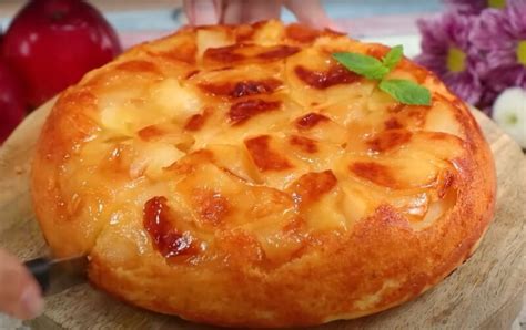 Яблочный пирог на сковороде вкуснее чем из духовки Рецепт буквально за 5 минут Женский блог