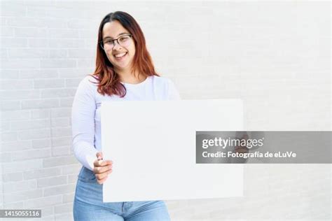 Jeunes Filles Nues Photos Et Images De Collection Getty Images