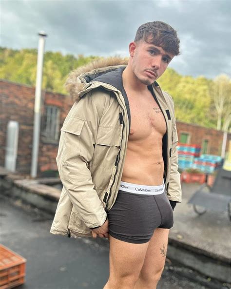 Do You Like My Bulge 🤔 R Bulges