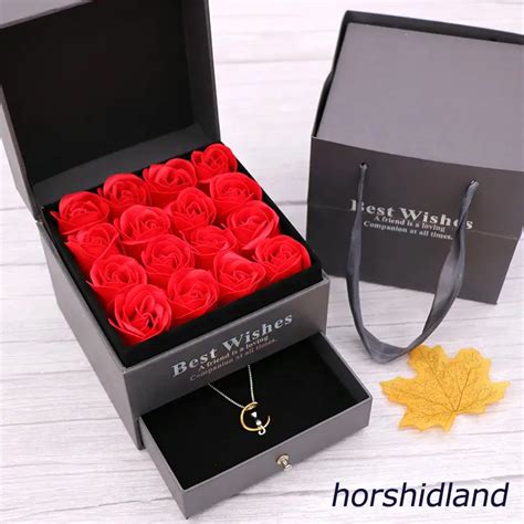 مناسب ترین هدیه برای مادر مسن و سن بالا چیست؟ هورشید لند