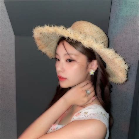 Pin By Lala On Icons