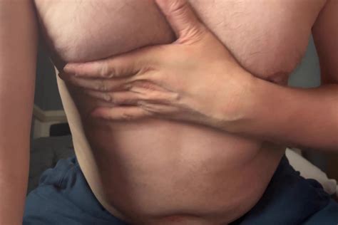 Cub Strips Naked And Shows Off Body ThisVid