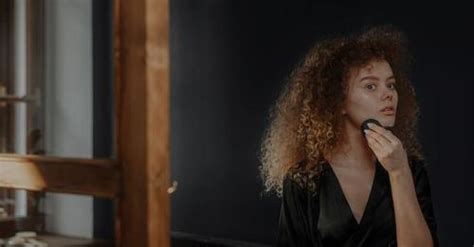 Η μέλλουσα νύφη έμεινε μαζί μας τη νύχτα Το πρωί μας επισκέφθηκε η ανιψιά μου και αποδείχθηκε