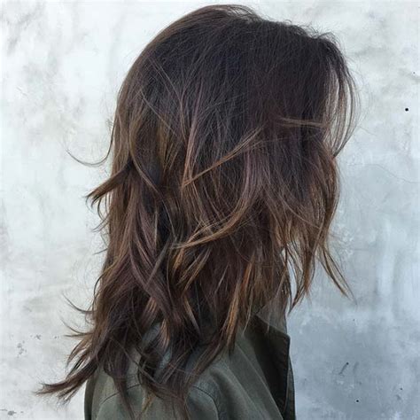 23 Medium Layered Hair Ideas To Copy In 2021 Stayglam