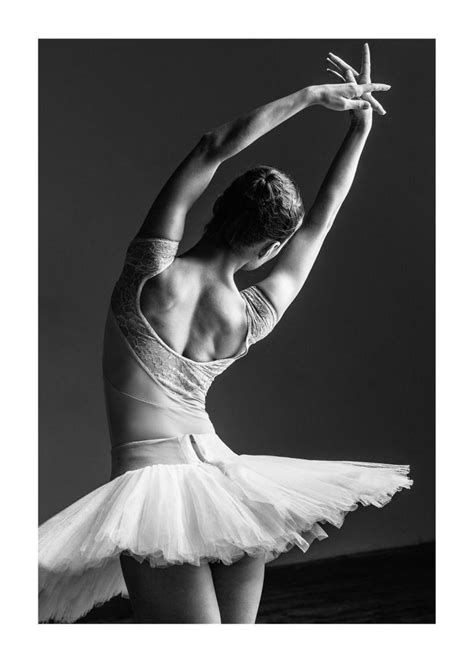 Pin By Derek R On Street And Other Ballet 8 Ballerina Poses Ballet