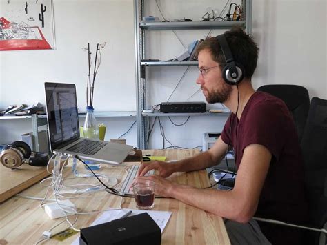 Gaji Programmer Dan Lowongannya 2025