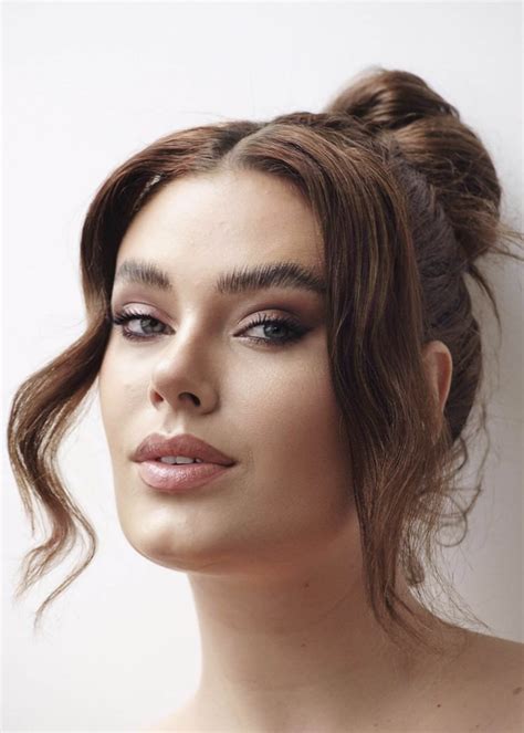 Sigrid The Model Booker