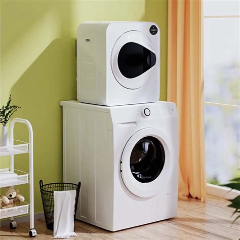 옷 공기를 위한 4kg 가정용품 세탁물 건조기는 유형 벽 산 쉬운 사용 전락 건조기를 배출했습니다