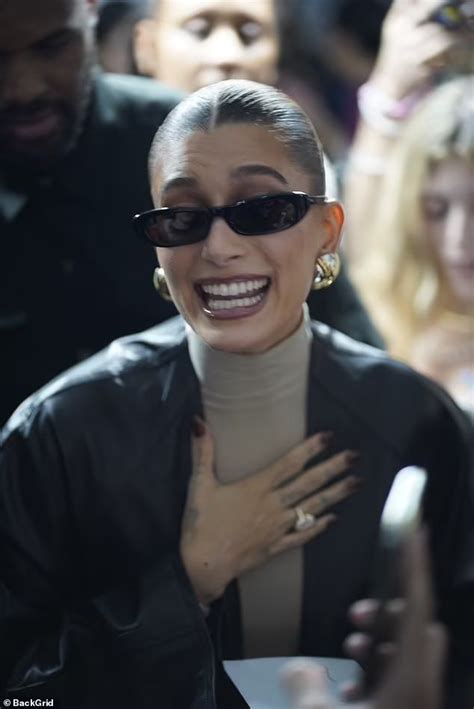 Hailey Bieber Arriving At The Restaurant Of The Hôtel Costes In Paris