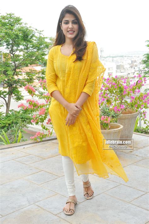 Rhea Chakraborty Photo Gallery Telugu Cinema Actress