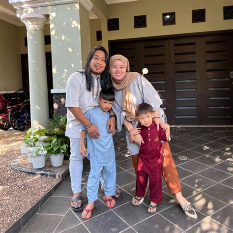 Keluarga Kecil Praz Teguh