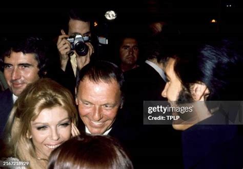 2717 Nancy Sinatra Photos And High Res Pictures Getty Images