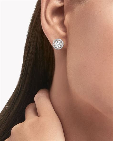 10大珠寶品牌耳環推薦！tiffany、cartier、bvlgari經典入門款介紹