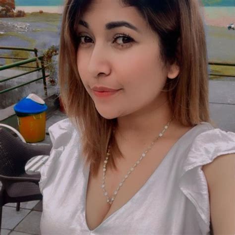 Śärita Śänäyä Salin 121salina On Threads