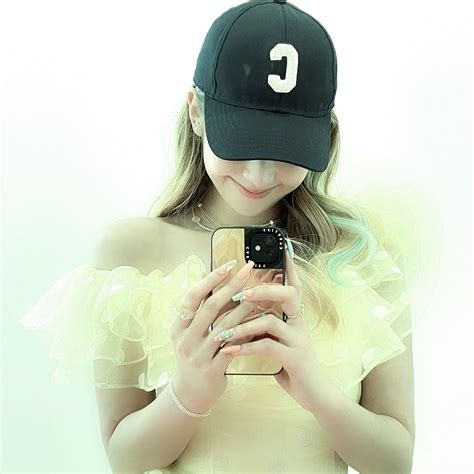 Lia Icon I Love Girls Girls In Love Baseball Hats