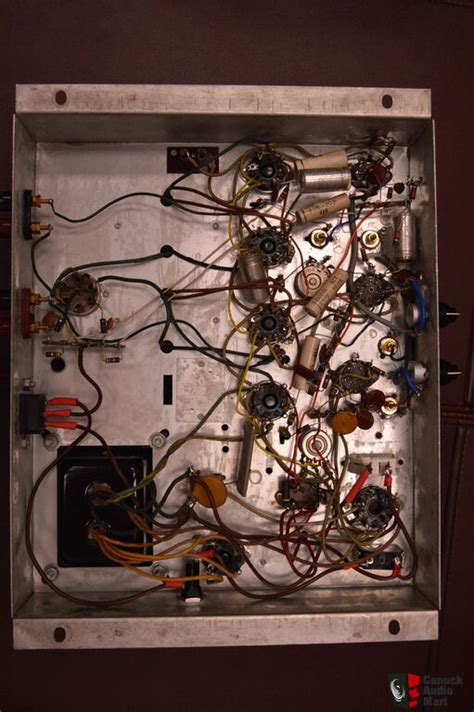 Magnavox AA Tube Stereo Integrated Amplifier