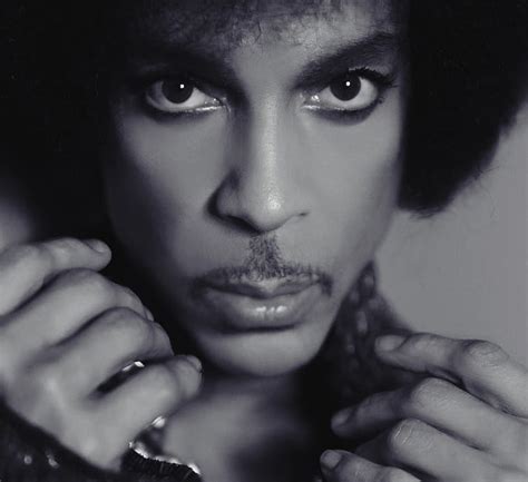Prince American Multi Instrumentalist Record Producer Singer Songwriter Hd Wallpaper Peakpx