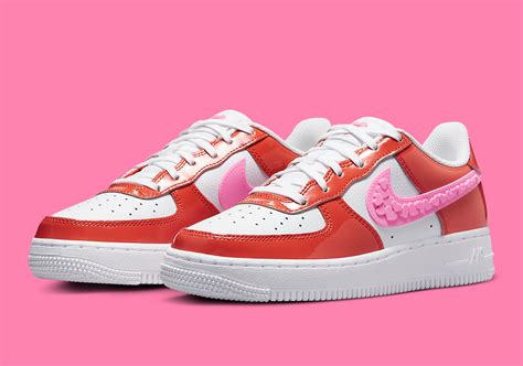 Nike Dunks Valentines Day Shoes 2024 Lari Sharia