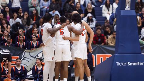 Mens Basketball Falls At Home To Uc Riverside California State