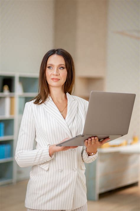 Фотостудія Office Студія в стилістиці офісу для зйомок у Києві