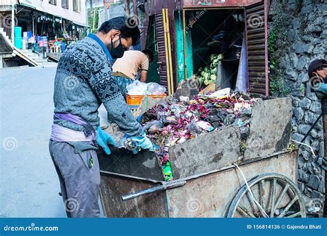 Indian Garbage Collector Man Editorial Photo 27679677