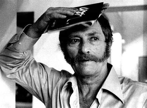 Για τον ζωγράφο Αλεχάντρο Ομπρεγκόν • Fractal