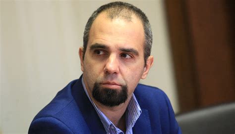 Сертификатът събра повече хора на опашките за ваксини отколкото на протести Lentata