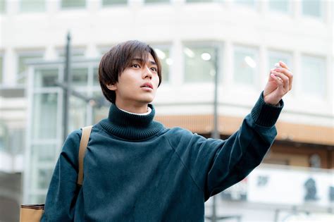 画像1 20 「夕暮れに、手をつなぐ」初回、空豆（広瀬すず）＆音（永瀬廉）の“運命の出会い”が話題「mvかと」「オシャレすぎる」 モデルプレス