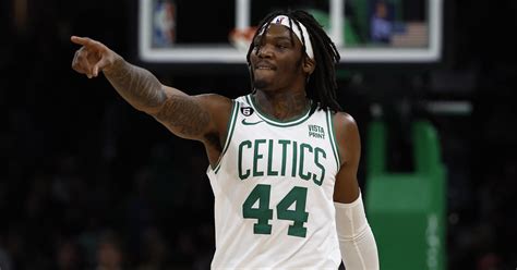 Robert Williams May Get A Night Off To Rest His Left Knee Cbs Boston