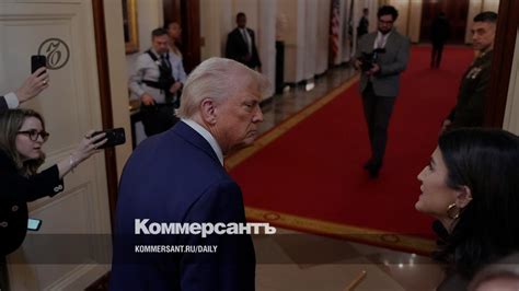 Трамп приостановил введение пошлин на товары из Мексики и Канады