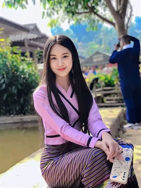 ปักพินโดย Aubdun Club041 ใน นางแบบ ในปี 2024 ผู้หญิง นางแบบ คนสวย