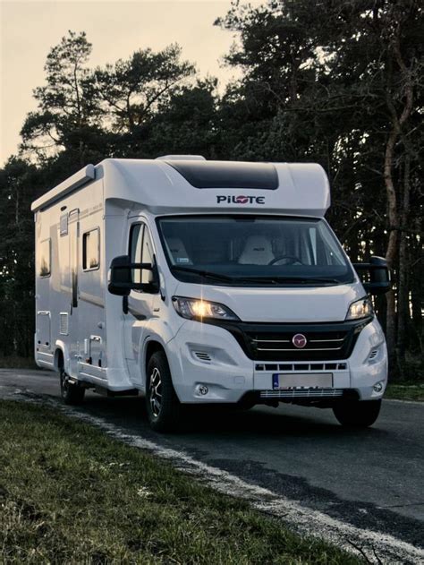 Kamper Na Wynajem 4 Osobowy Pilote P746 C Leszno Poznań Wielkopolska Wynajem Sprzedaż