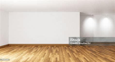 쪽모이 세공 마루 나무 바닥 다운 라이트와 흰색 콘크리트 벽 배경이있는 빈 방 건축 및 인테리어 개념 3d 그림 렌더링 가정의 방에 대한 스톡 사진 및 기타 이미지 Istock