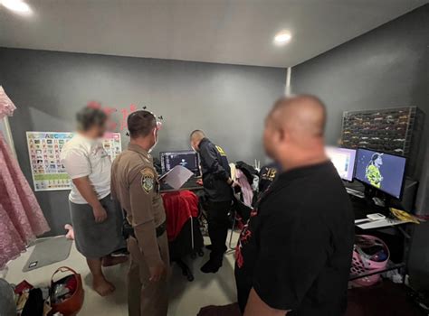 ตำรวจบุกรวบ เฮงเฮง ลูกชายตลกดัง โป๊งเหน่ง เชิญยิ้ม ชักชวนเล่นพนันบาคาร่าออนไลน์