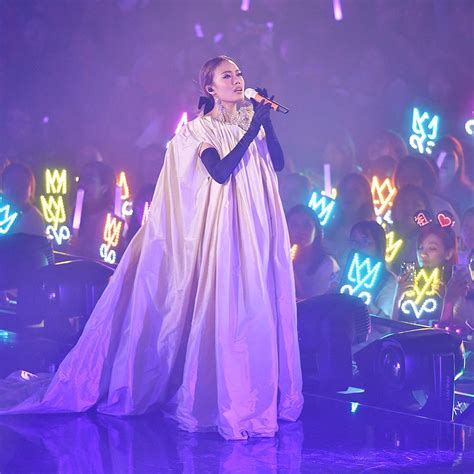 容祖兒 Pretty Crazy 演唱會 2019 造型一覽 Vogue Hong Kong