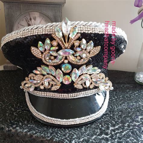 Pin By Ellie Pijnenburg On Carnaval Hoofdtooi Hoed Ed Festival Hat