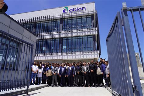 The Ceo Of The Golrang Industrial Group Visits The New Factory Of The Abian Darou Company