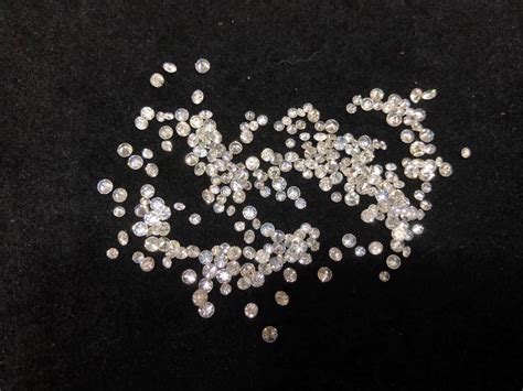 ပြည်လုံးမွှေး Gw ကောင်း ပေ့ ညွန့် ပေ့ဆိုတဲ့ မြောက်ကျွန်းသူ လေးချက်တဲ့