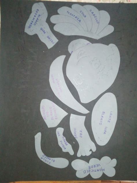 Moldes niña con lupa EL TALLER DE LUCIA