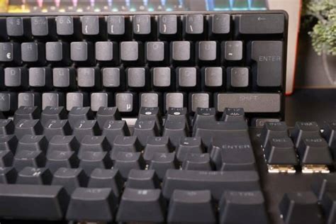 SteelSeries Apex 9 TKL Mini Review Gaming Keyboard Test