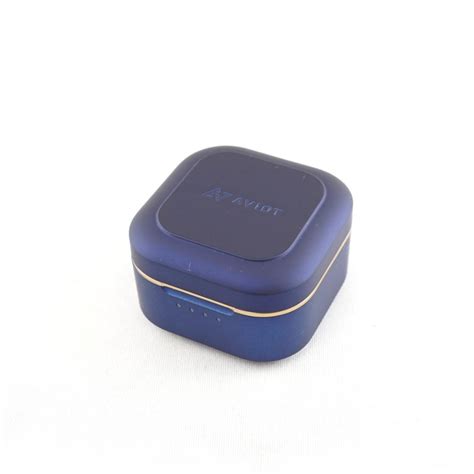 Aviot Te D01q 充電ケースのみ Used美品 イヤホン 完動品 メルカリ