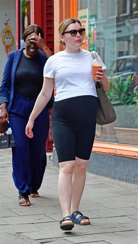 Rosie Smith Photos Celebmafia