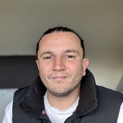 Mitch Lewiss Instagram Twitter And Facebook On Idcrawl